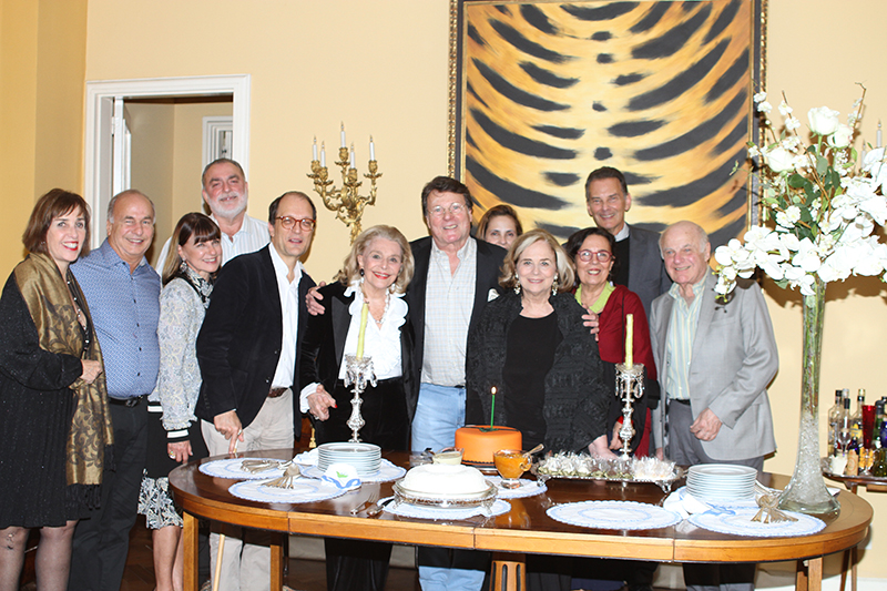 Poderosos reunidos - Frisson Online