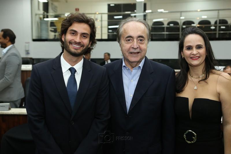 Advogado Fernando Férrer recebe a Medalha do Mérito Jurídico Municipal ...