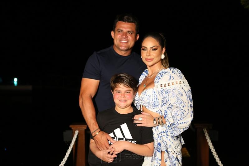 Jamile Lima celebra nova idade na Lagoa do Uruaú - Frisson Online