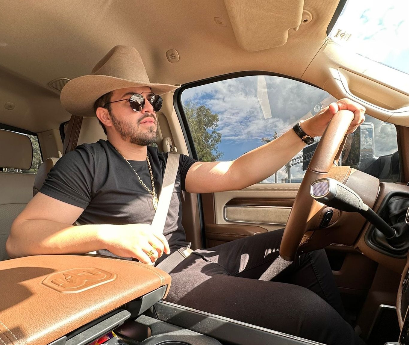 De Rafael Frare para Francisco, conheça o cantor Paranaense que agora ...