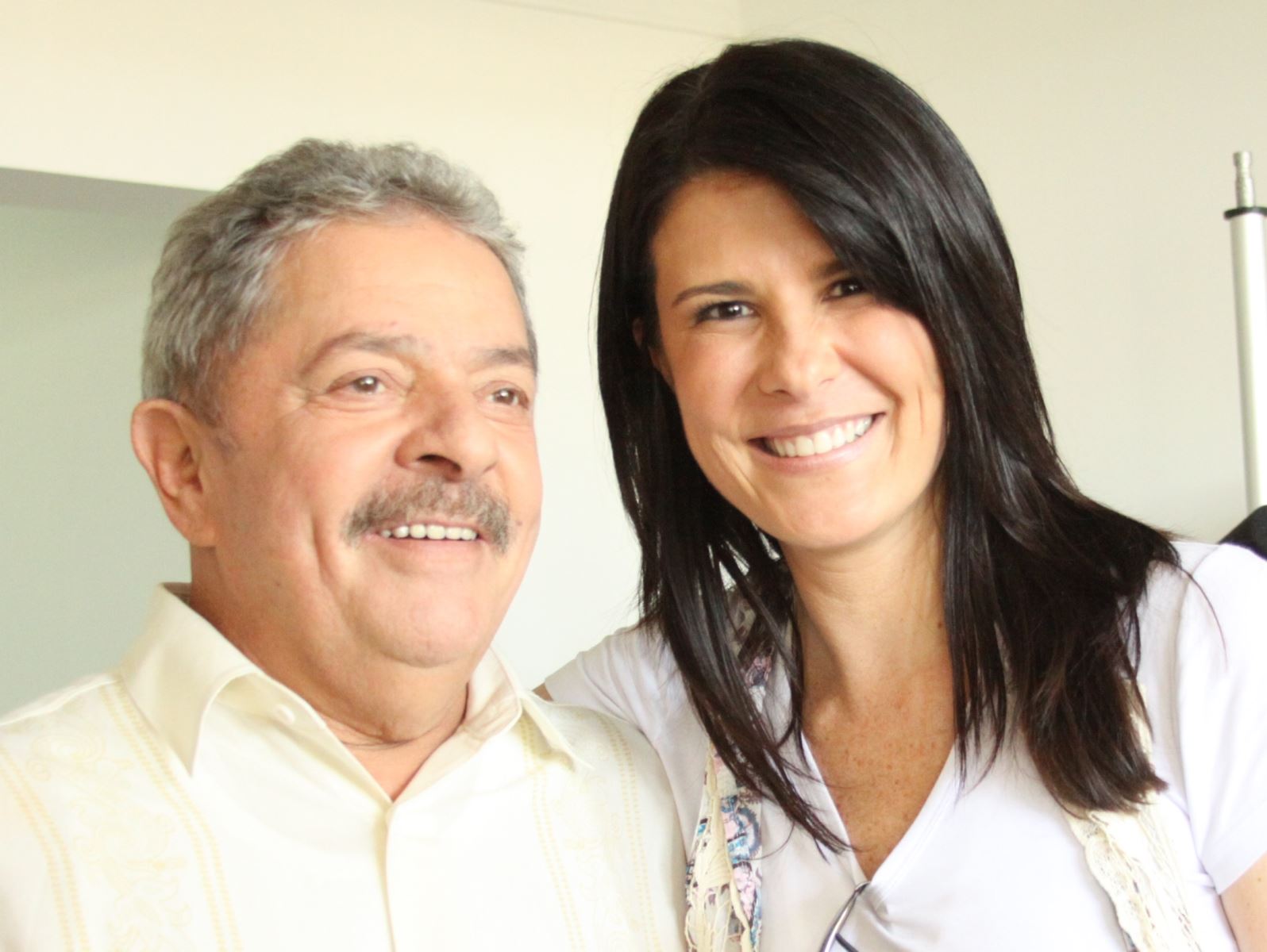 Patrícia Calderón entrevista 5 ex-presidentes do Brasil - Frisson Online