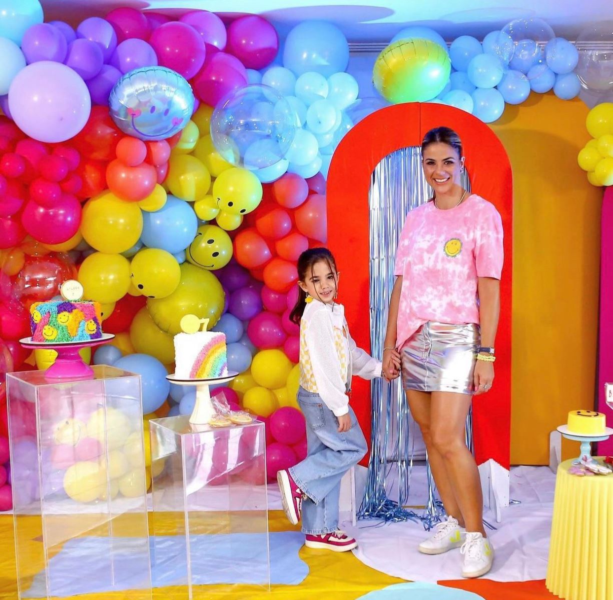 Juliana e Rodrigo Roma festejam os sete anos da filha Lia - Frisson Online