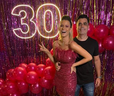 Fernanda Pacheco festeja entrada no rol dos 30 anos - Frisson Online