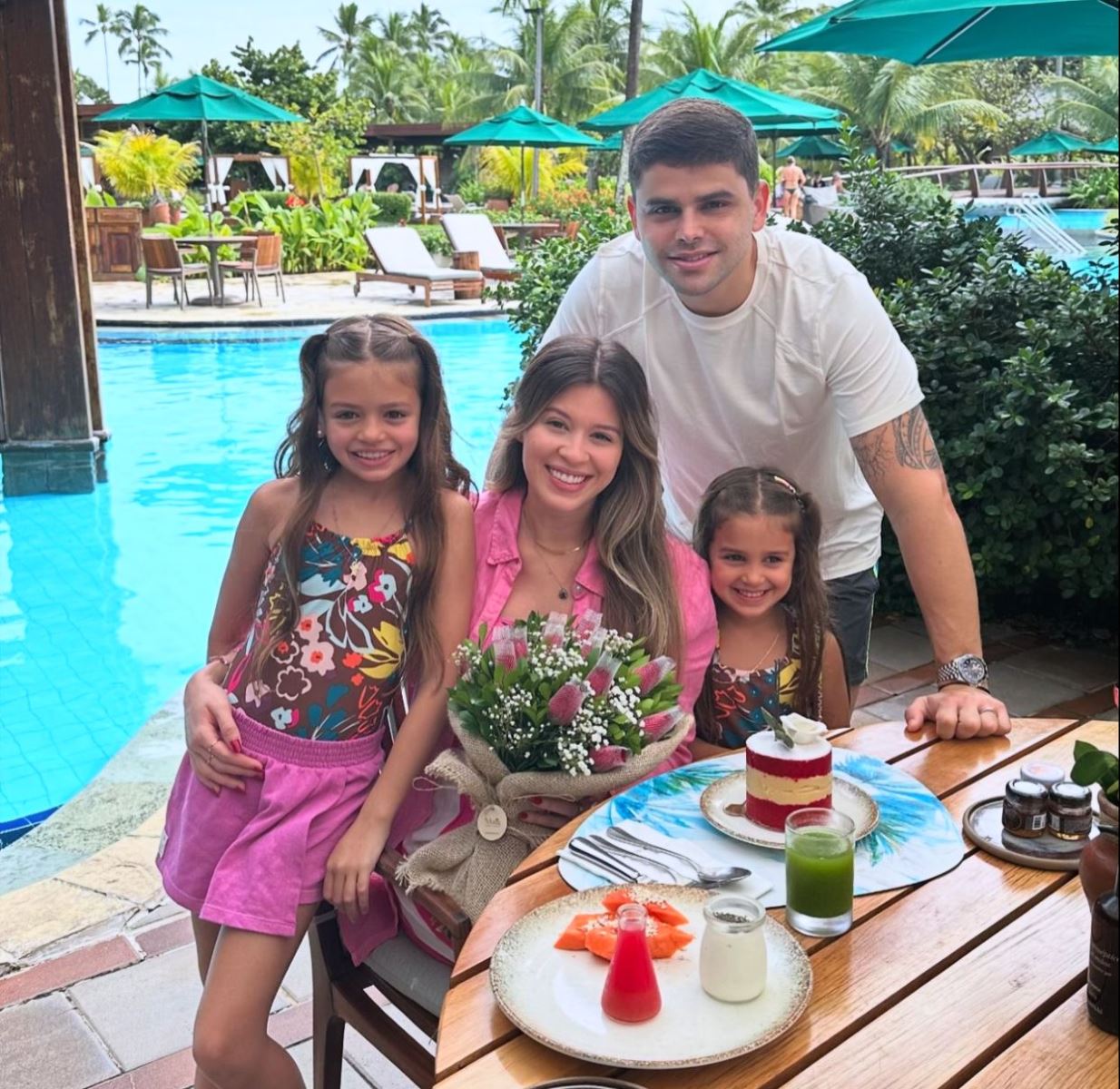 Isabela Franklin brinda a nova idade em viagem com a família - Frisson ...