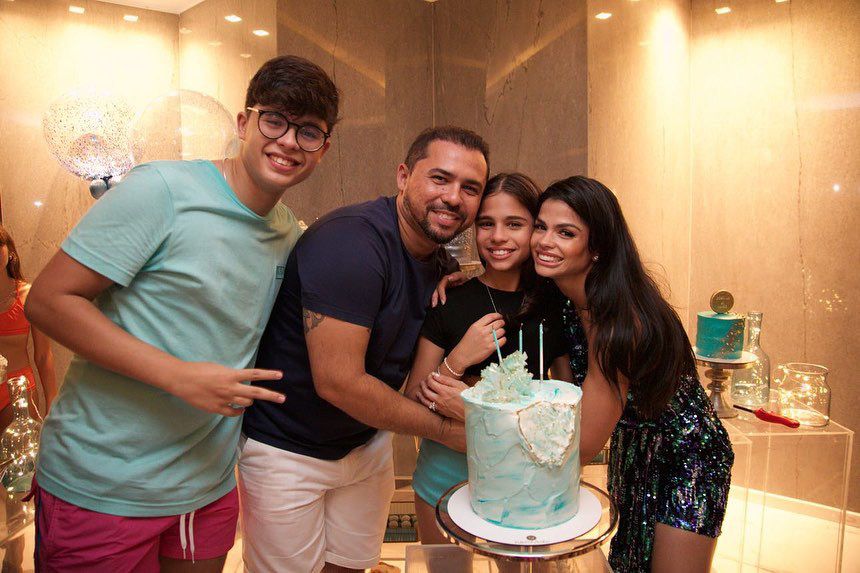 Isabele Temóteo e Xand Avião realizam a Crystals Mystic Party para ...