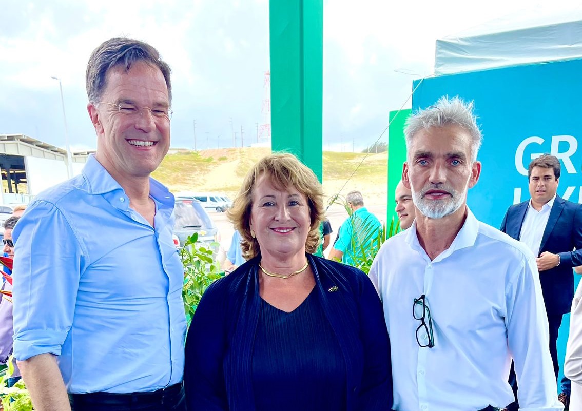 Annette de Castro se reúne com Mark Rutte, primeiro-ministro dos Países ...