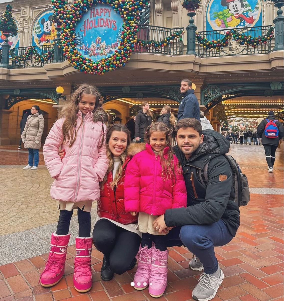 Isabela Franklin e Ivan Bezerra Neto pegam a rota de Paris com as ...