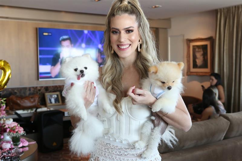 Sarah Castro festeja os 30 anos - Frisson Online