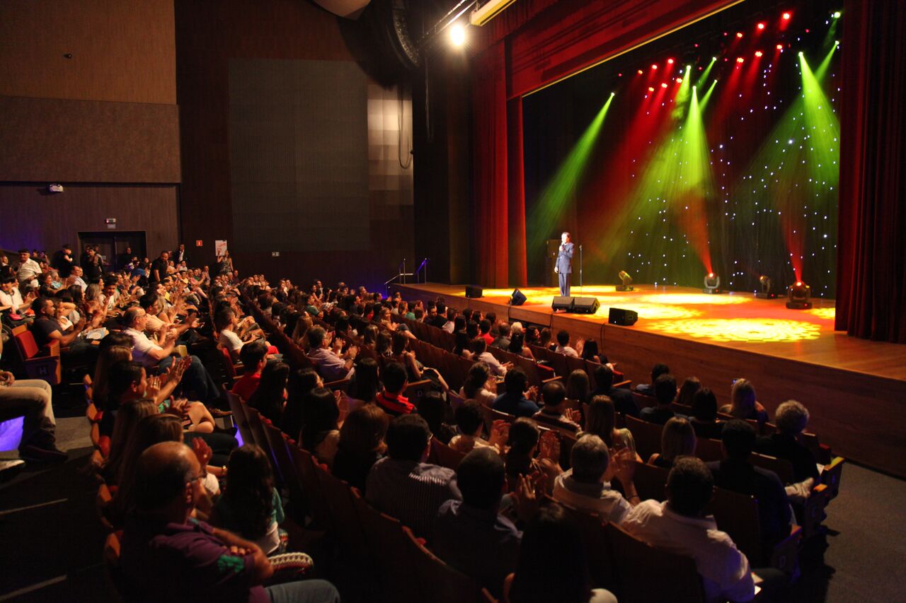 Teatro RioMar Fortaleza completa 3 anos de atividades - Frisson Online